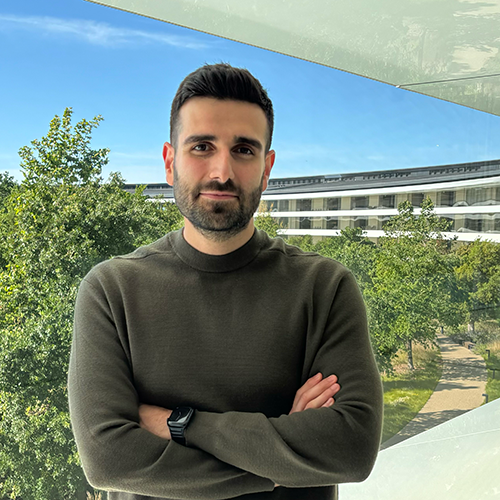 Taking a byte out of Apple | Volgenau School of Engineering Taking a byte out of Apple | Volgenau School of Engineering